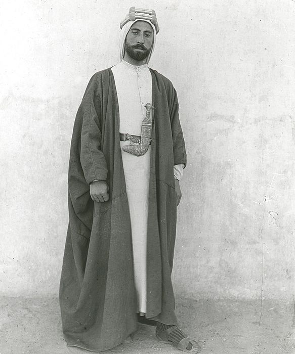 The Taking of Akaba - 1917 - T.E. Lawrence, Auda abu Tayi, Prince ...